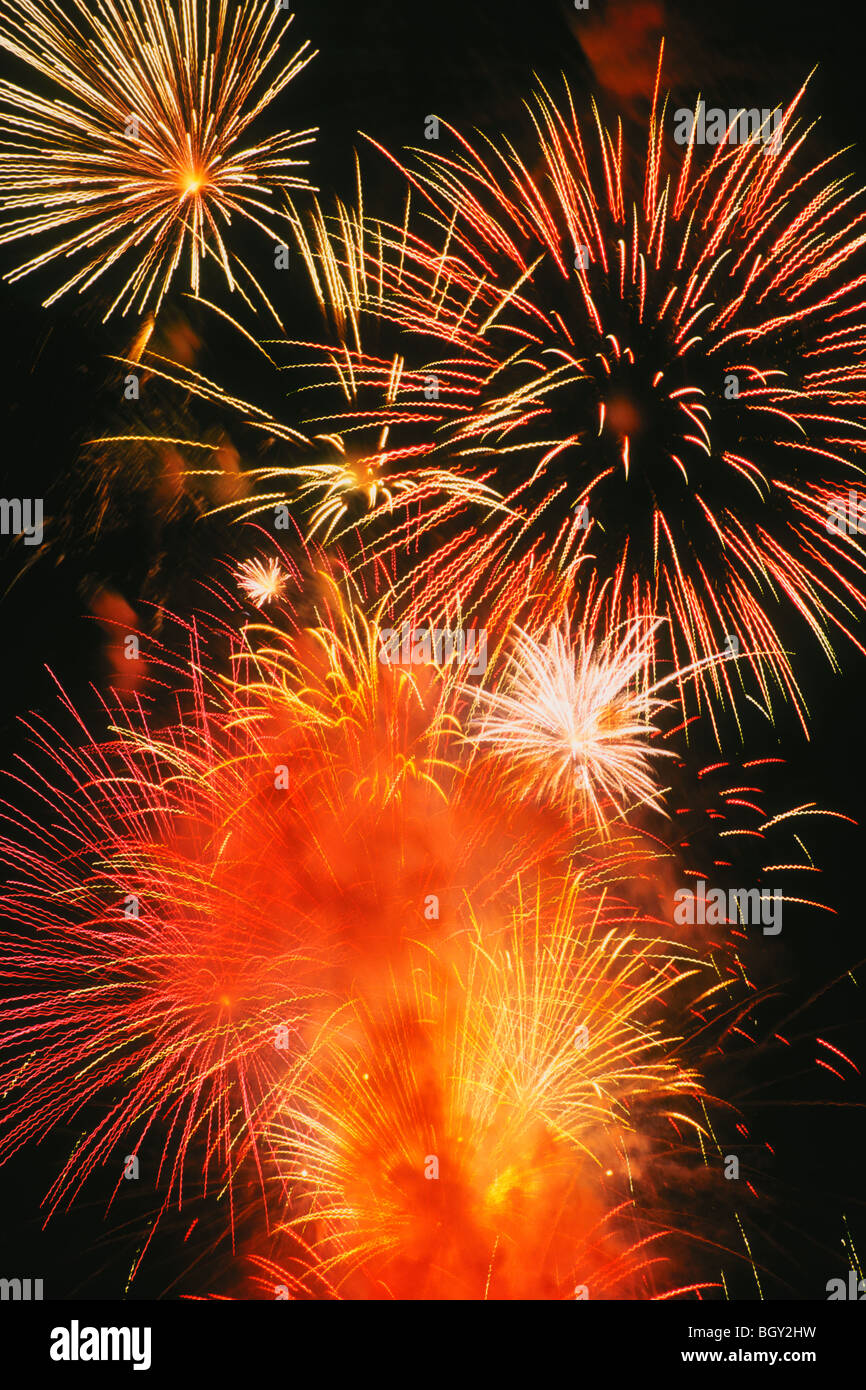 Vibrant fireworks display hi-res stock photography and images - Alamy