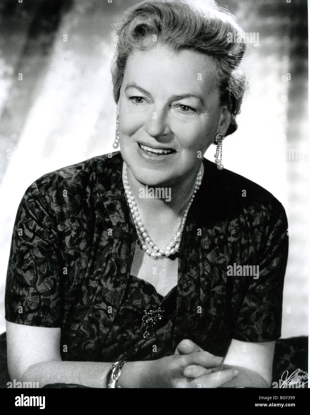 GRACIE FIELDS (1898-1979) English variety artist and singer ...