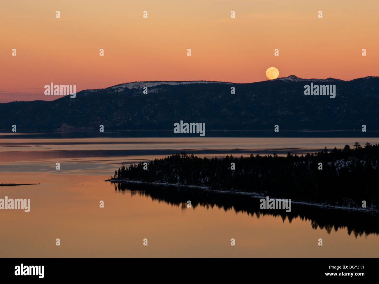 Moon above lake reflection hi-res stock photography and images - Alamy