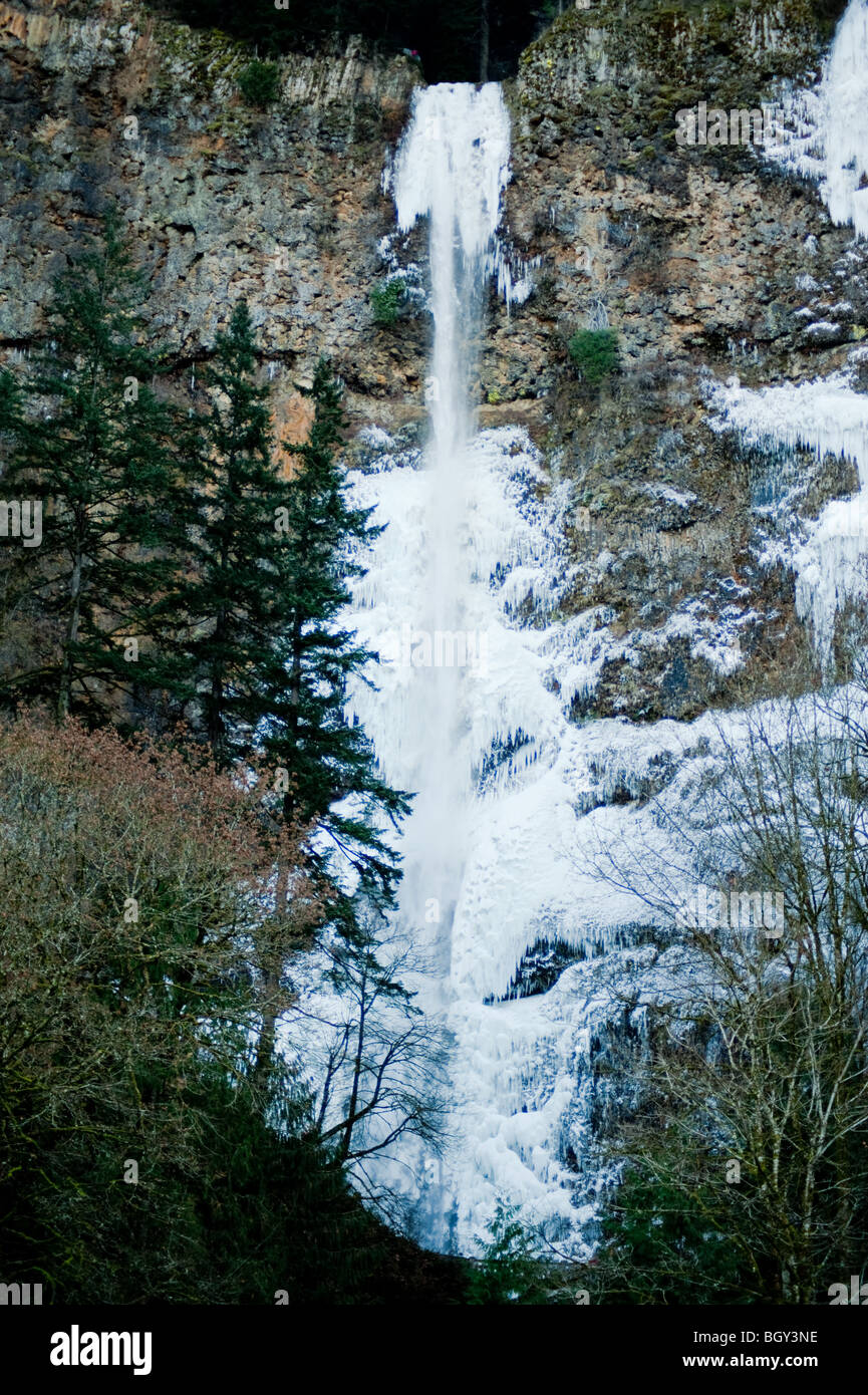 Multnomah Falls Frozen High Resolution Stock Photography and Images - Alamy