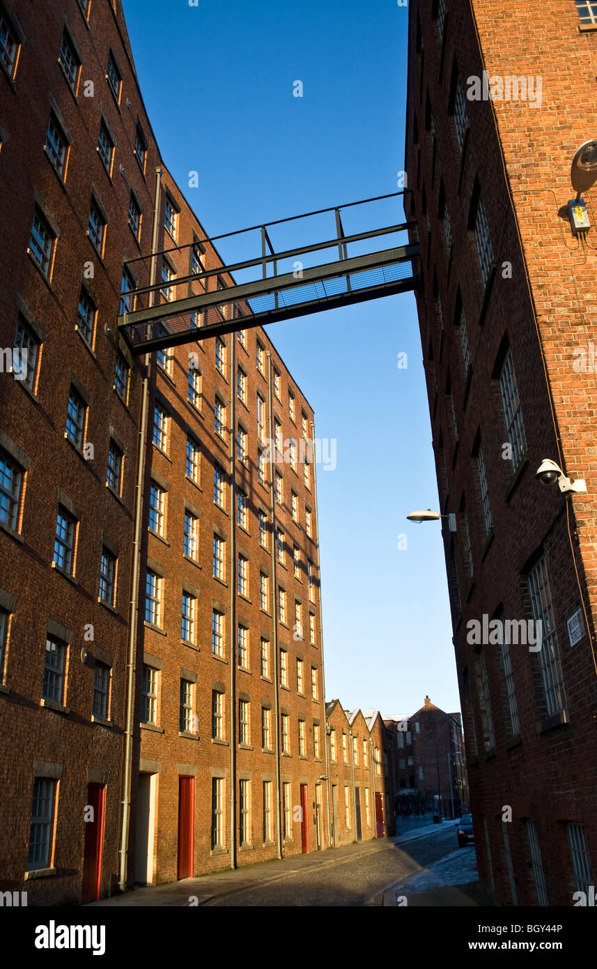 Manchester cotton mill 19th century hi-res stock photography and images ...