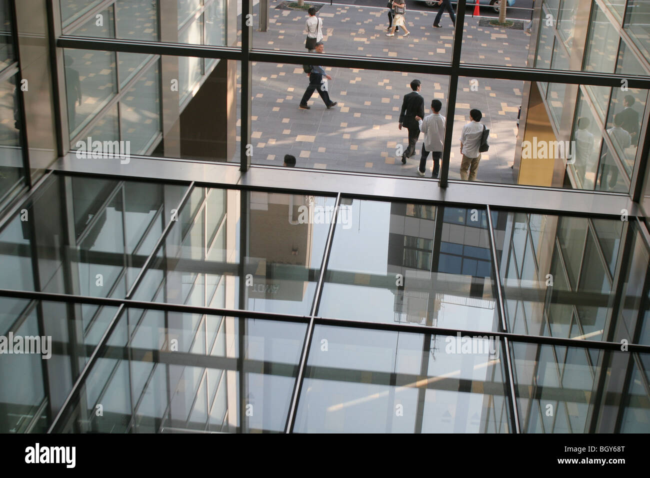 Roppongi midtown complex hi-res stock photography and images - Alamy