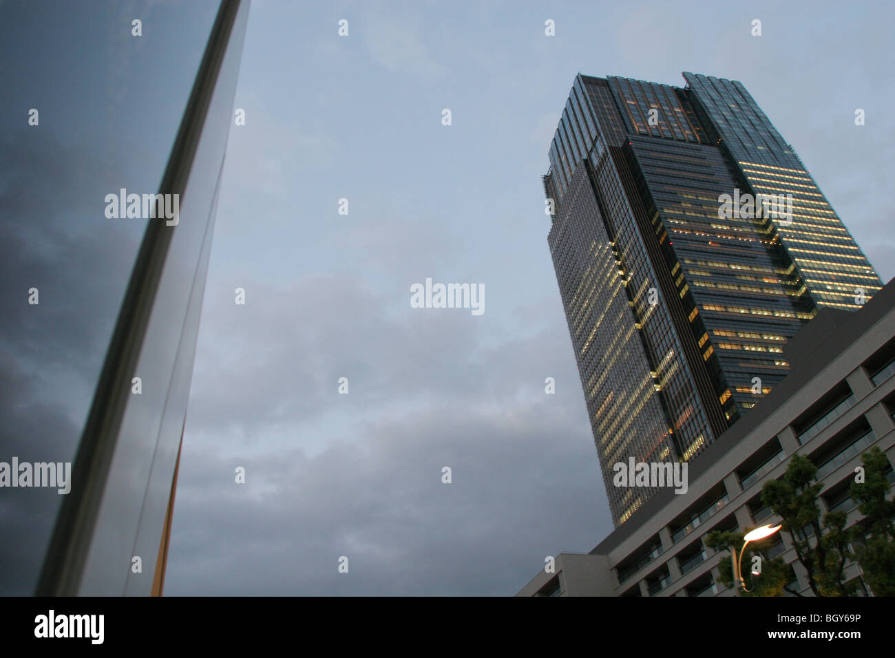 Roppongi midtown complex hi-res stock photography and images - Alamy