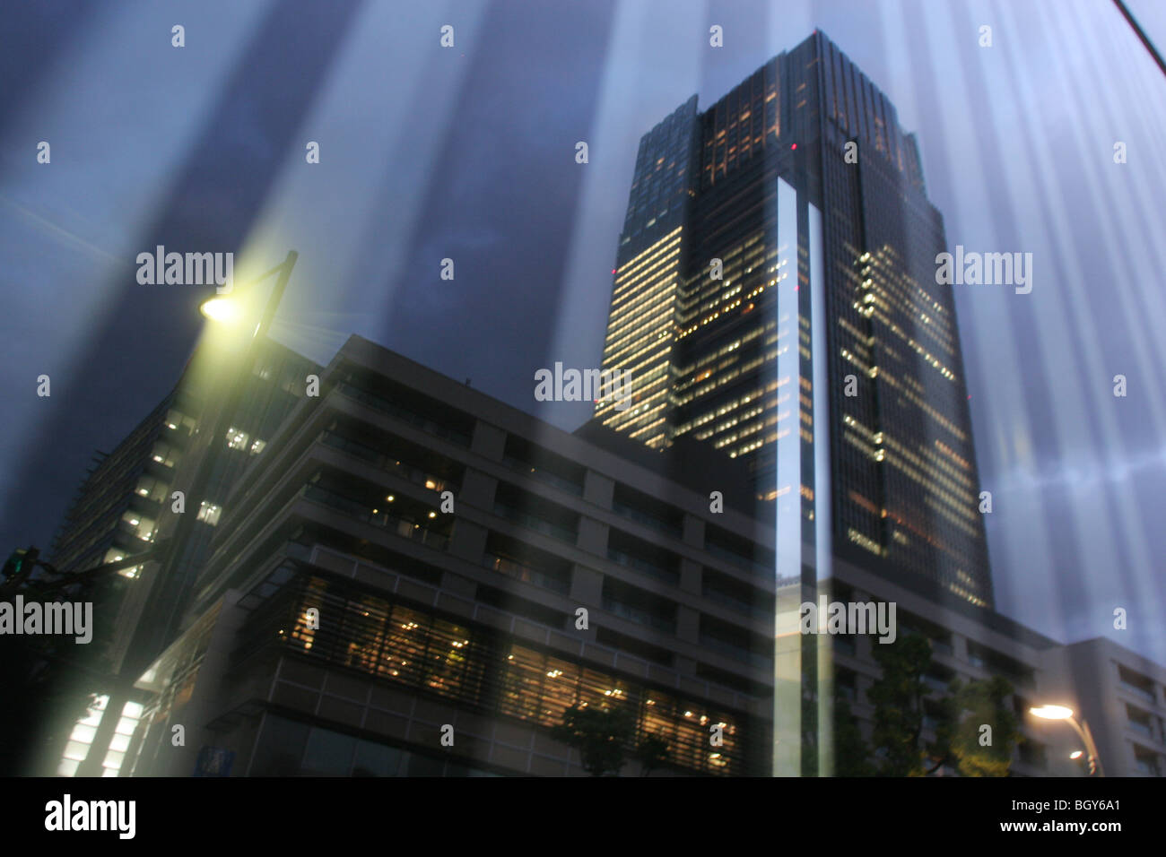 Roppongi midtown complex hi-res stock photography and images - Alamy
