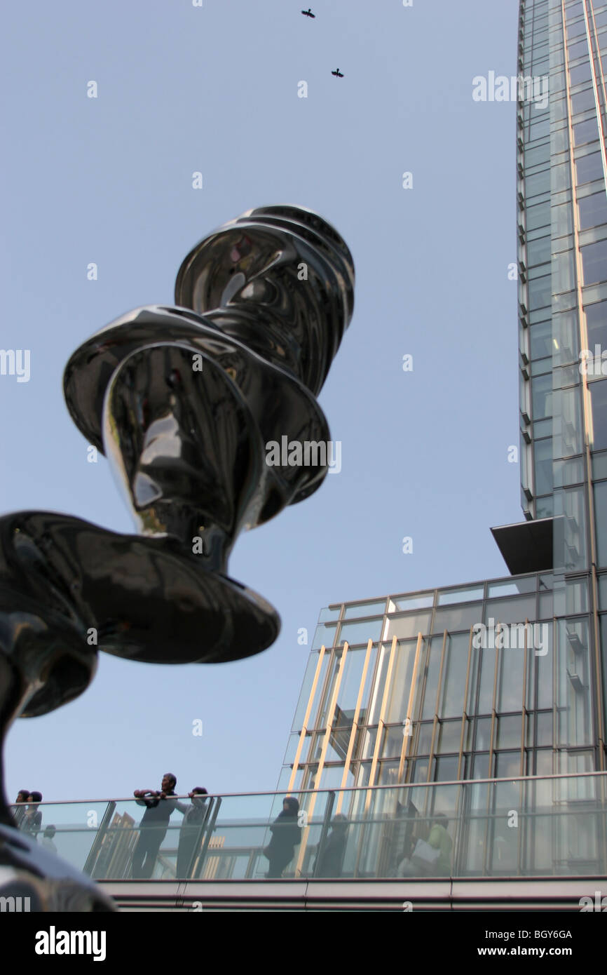 Suntory building hi-res stock photography and images - Alamy