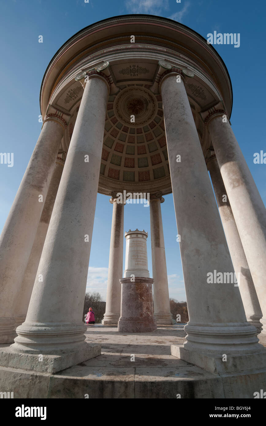 Monopteros english garden hi-res stock photography and images - Alamy