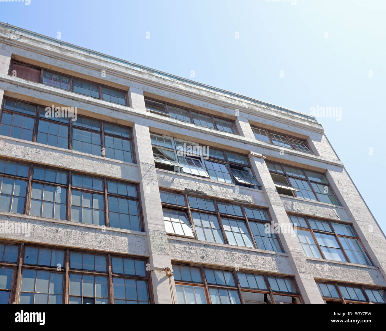 Warehouse architecture hi-res stock photography and images - Alamy