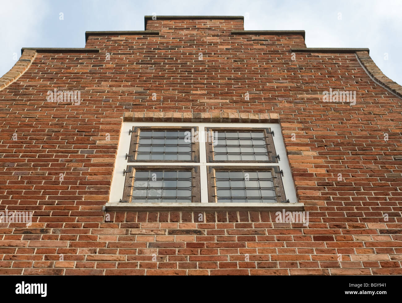 Settlement house movement hi-res stock photography and images - Alamy