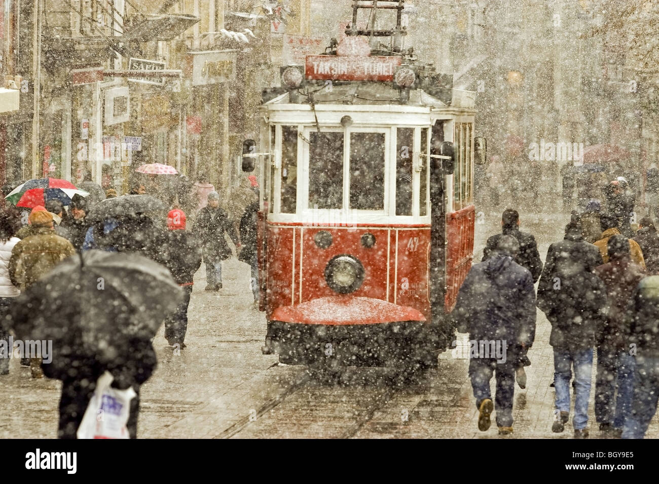 Snowy winter scene from Beyoglu Street, Taksim Istanbul Stock Photo - Alamy