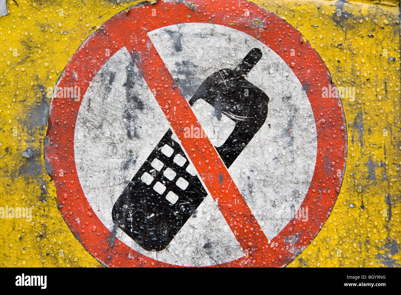 No cell phones allowed hi-res stock photography and images - Alamy