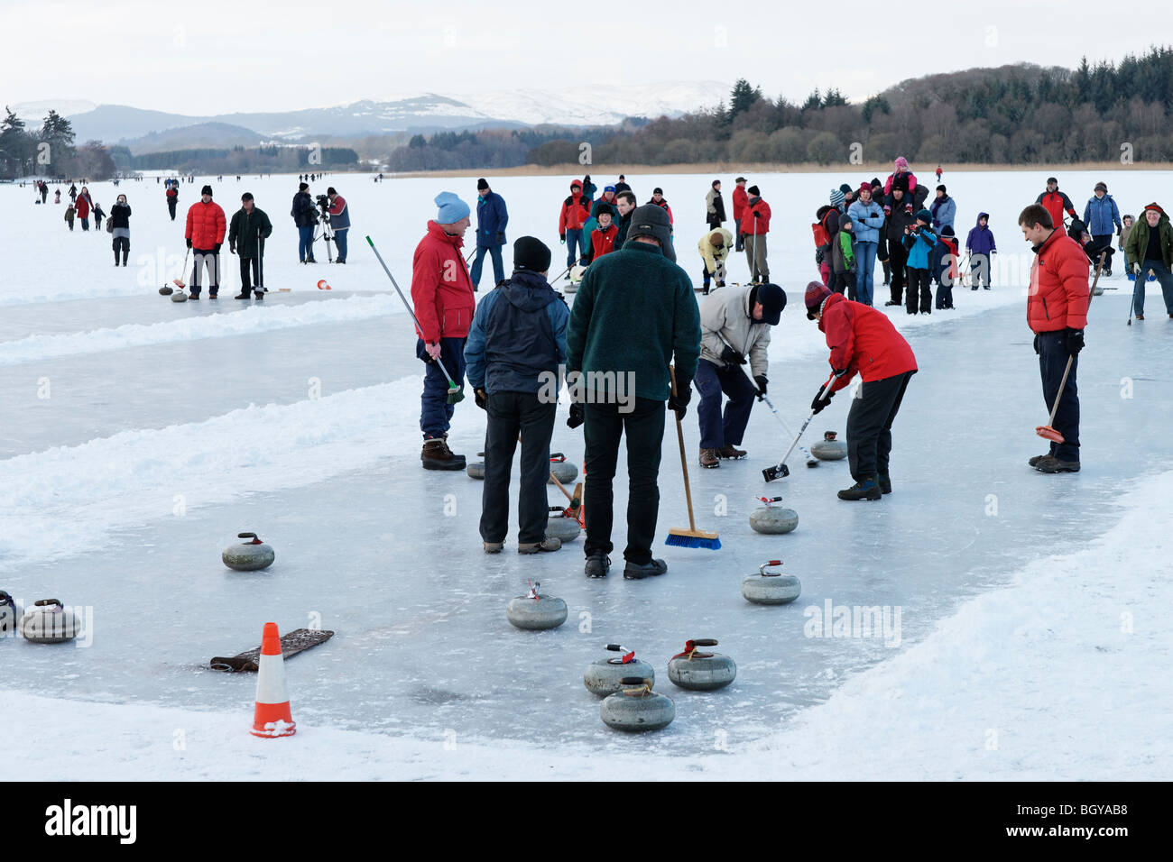 Curling hi-res stock photography and images - Alamy