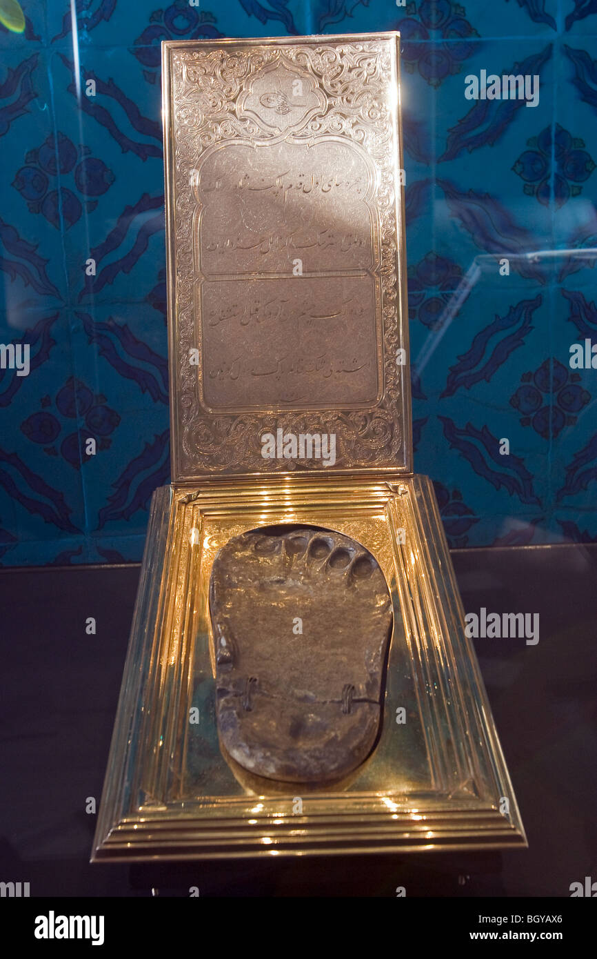 Footprint of prophet Muhammed, Topkapi Palace Holy Relics Section ...