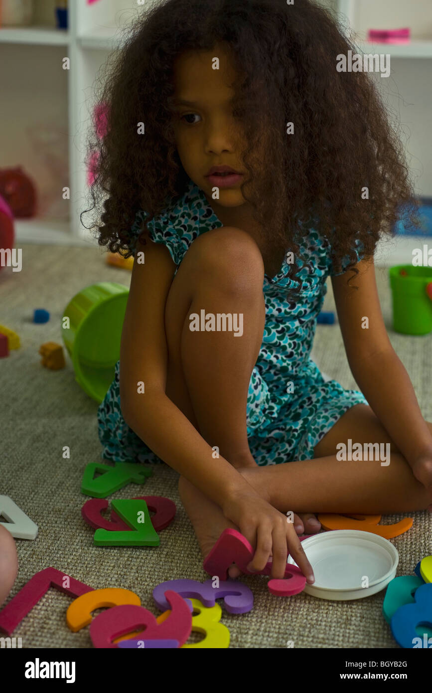 Child learns numbers hi-res stock photography and images - Alamy