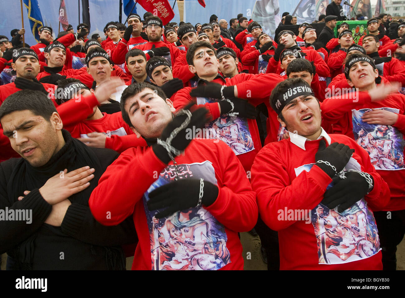 Shiites photos images hi-res stock photography and images - Alamy