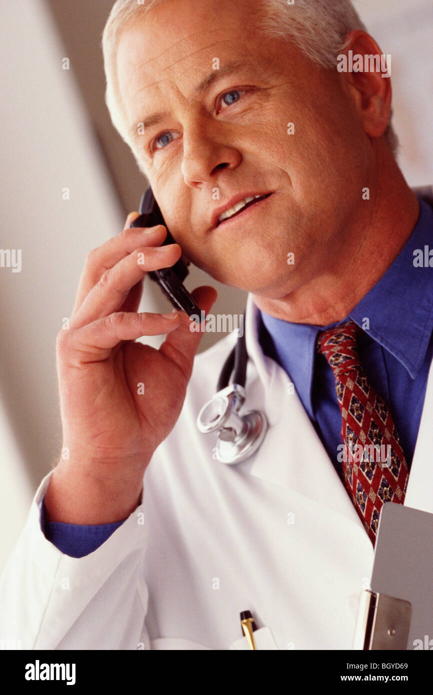 Cell phone medical record hi-res stock photography and images - Alamy