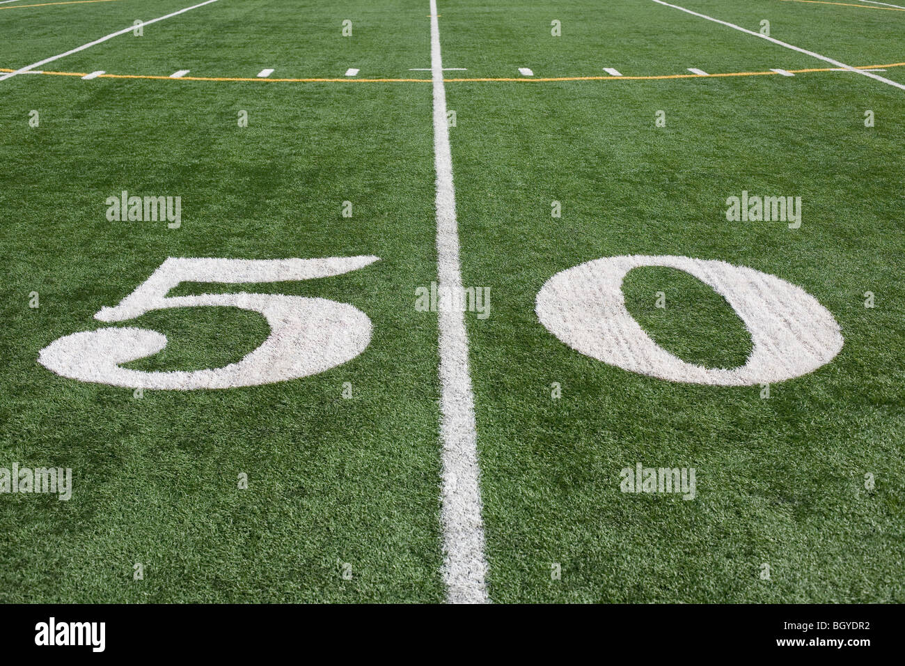 Fifty yard line Stock Photo - Alamy
