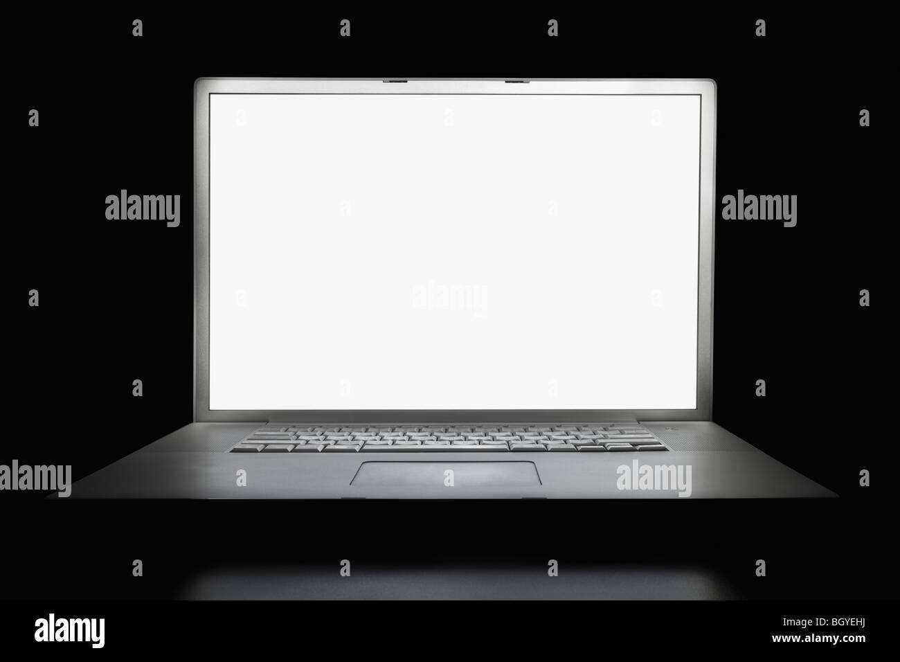 Open laptop screen hi-res stock photography and images - Alamy