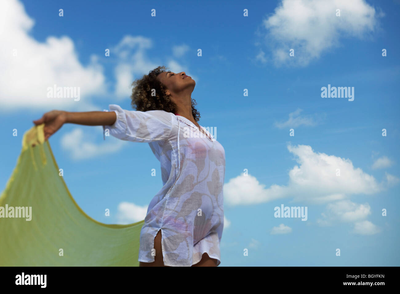 African american woman holds head hi-res stock photography and images ...