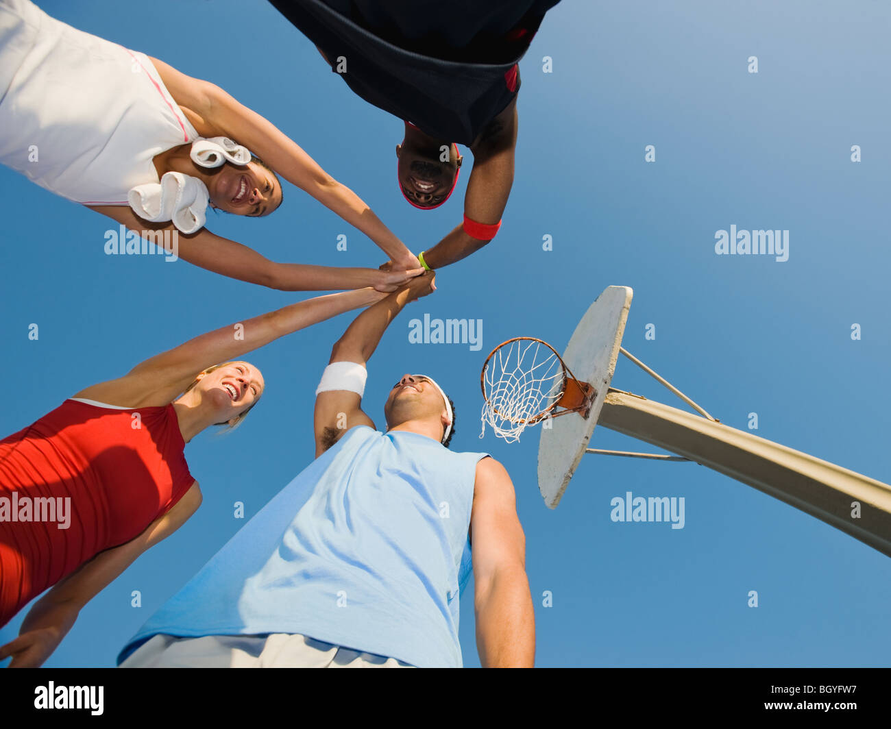 Basketball players high five hi-res stock photography and images - Alamy