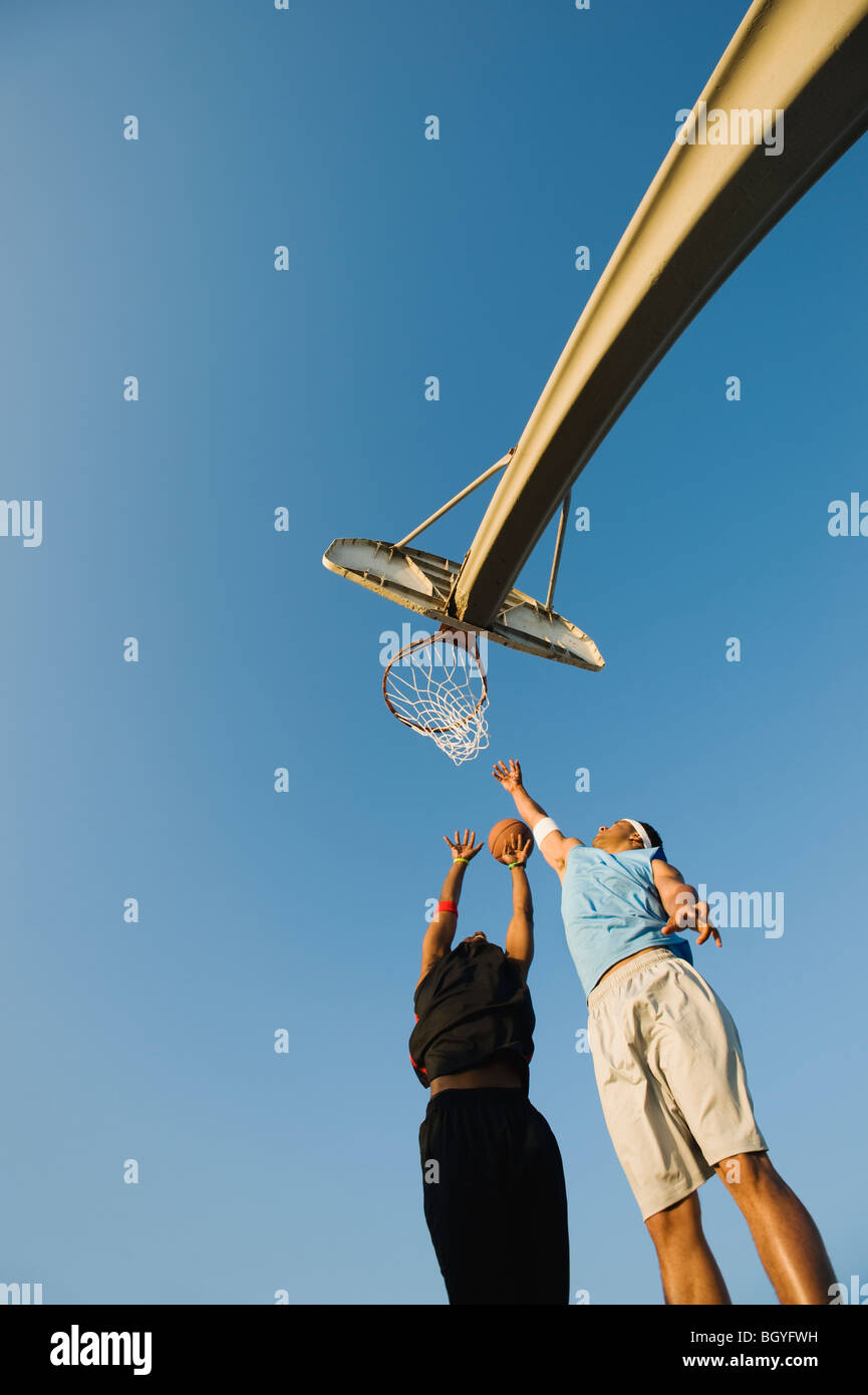 Vertical shot basketball hoop hi-res stock photography and images - Alamy