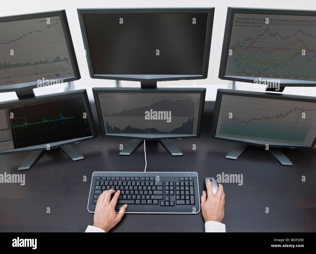 Computer stations hi-res stock photography and images - Alamy