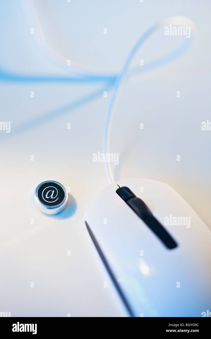 Mouse curves hi-res stock photography and images - Alamy