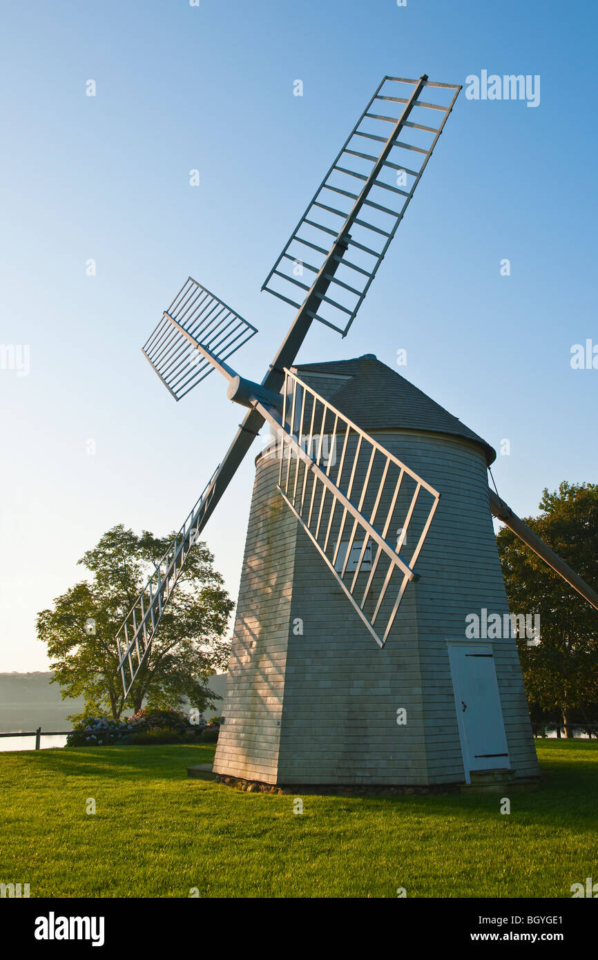 Windmill bush hi-res stock photography and images - Alamy