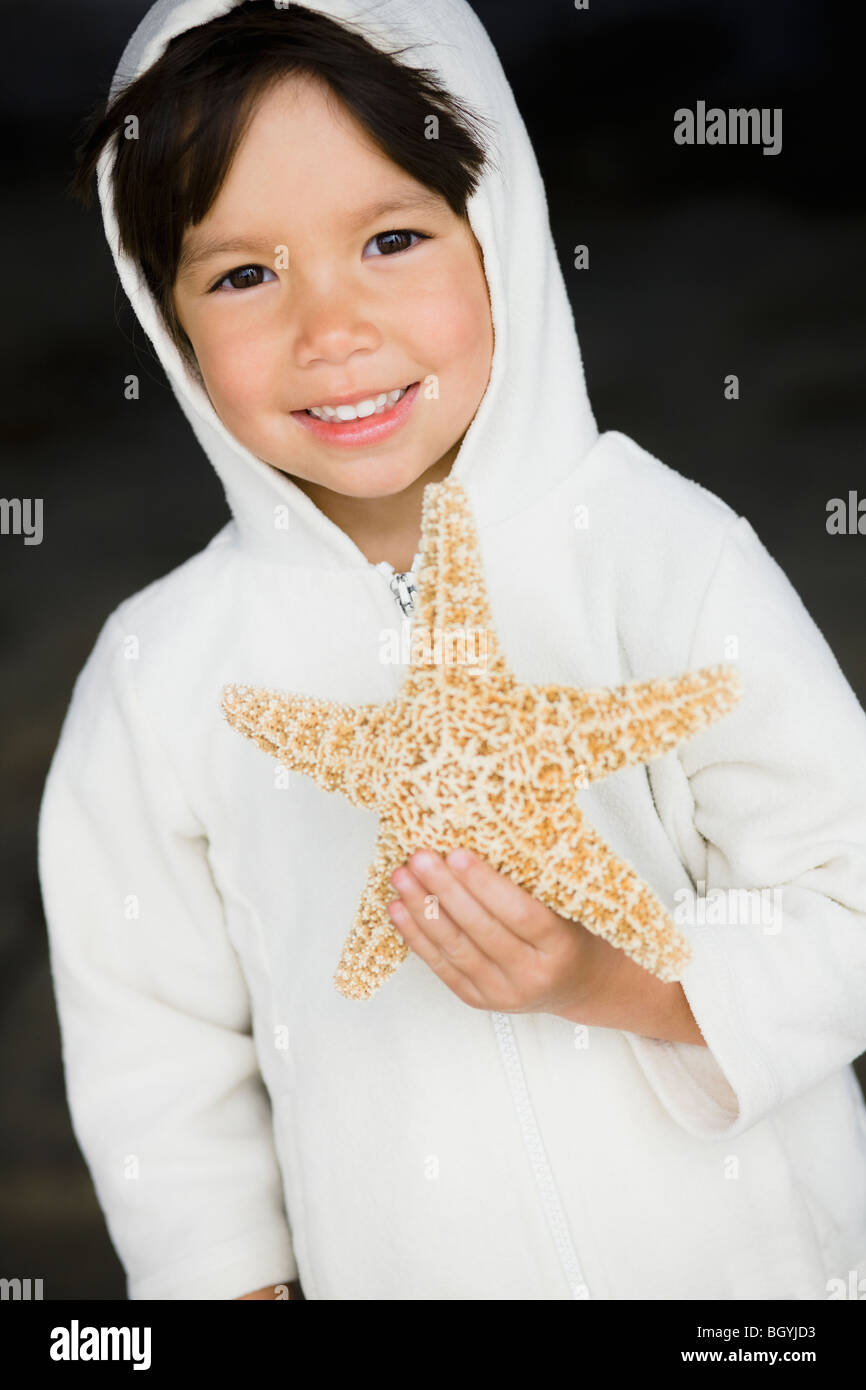 Boy looking fishes hi-res stock photography and images - Alamy