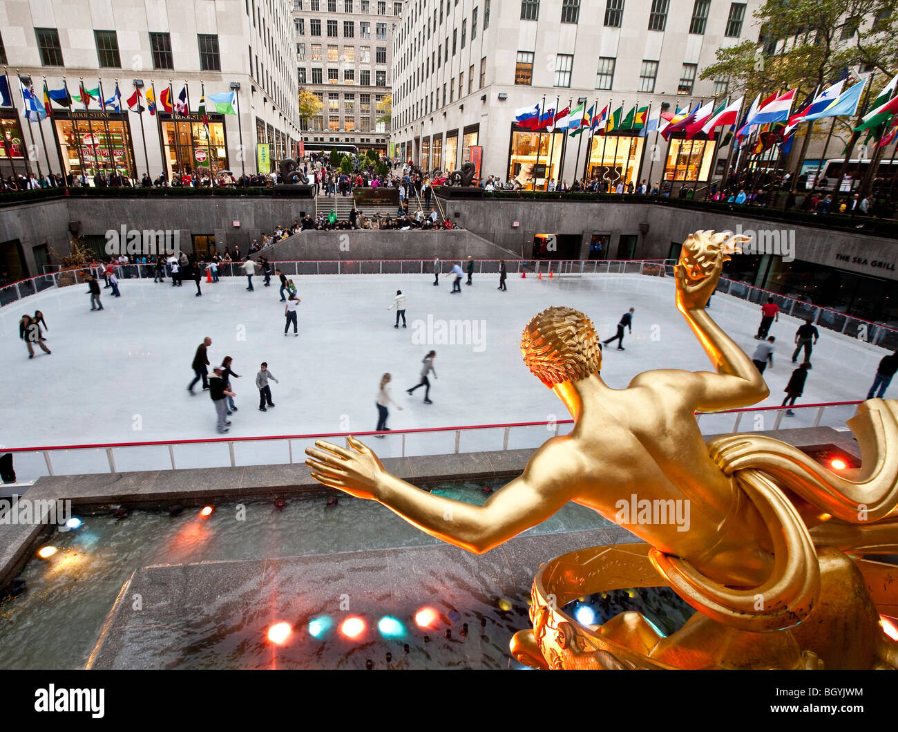 1 rockefeller plaza hi-res stock photography and images - Alamy