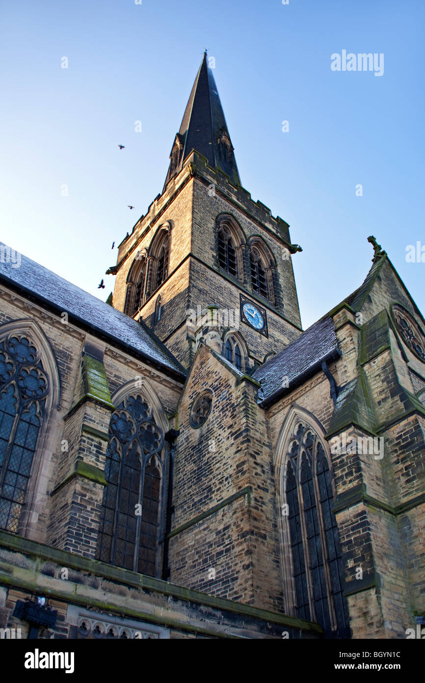 Holy trinity parish church hi-res stock photography and images - Alamy