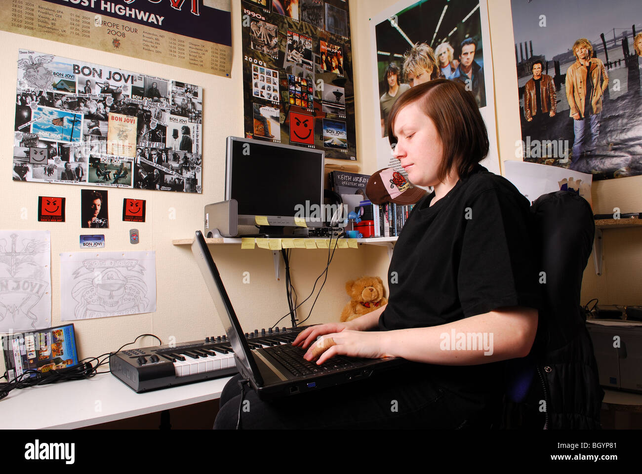Teenage bedroom fan posters hi-res stock photography and images - Alamy