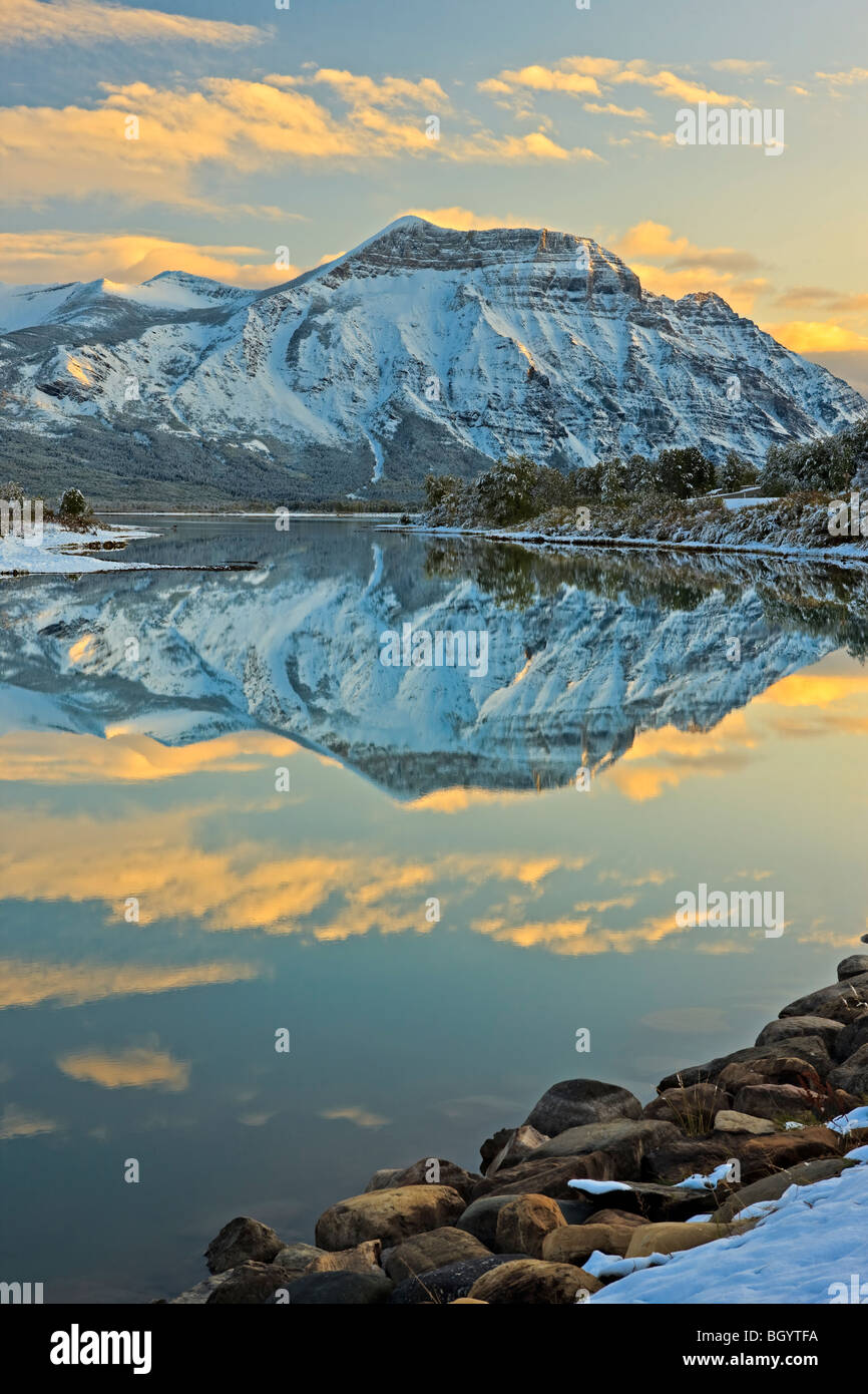 Sunset at waterton hi-res stock photography and images - Alamy