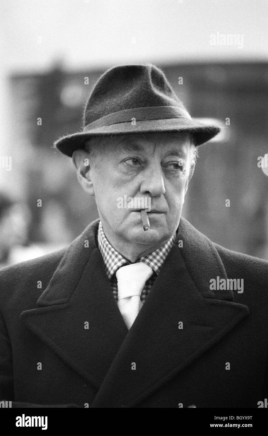 Alex guinness hi-res stock photography and images - Alamy