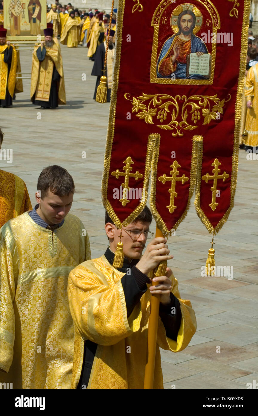 Orthodox procession in moscow kremlin hi-res stock photography and ...