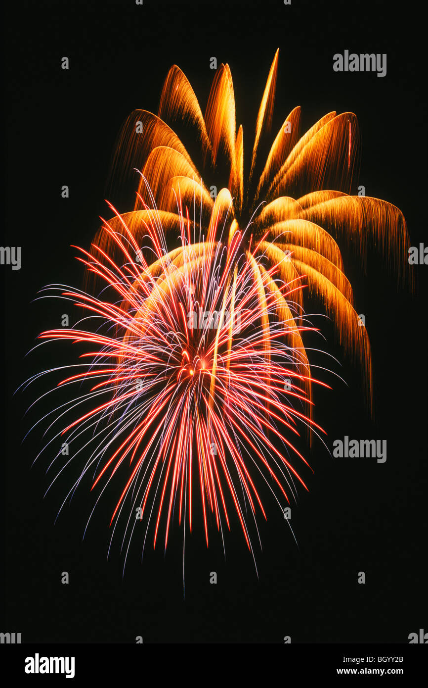 Vibrant fireworks display hi-res stock photography and images - Alamy
