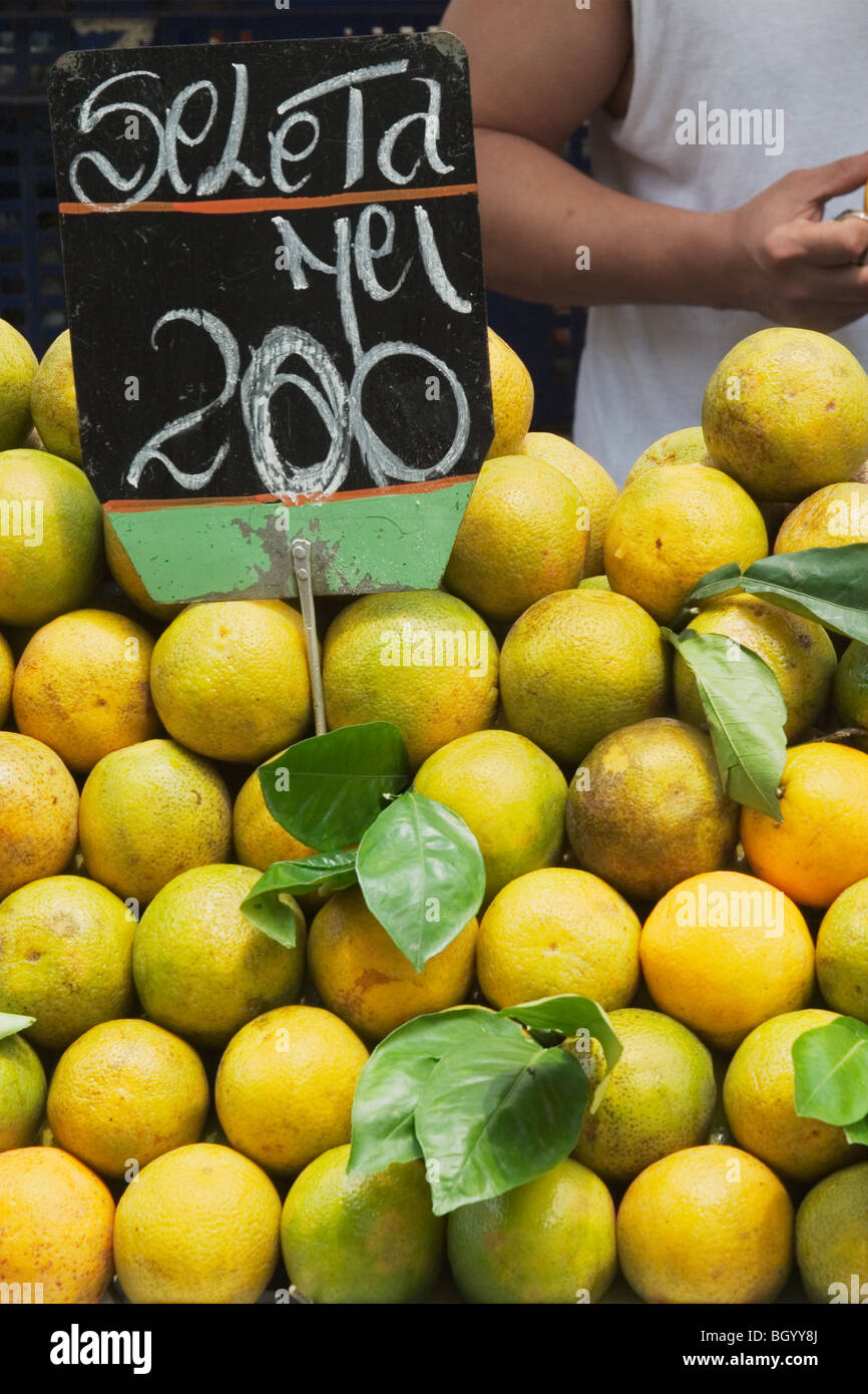 Brazil street market hi-res stock photography and images - Alamy