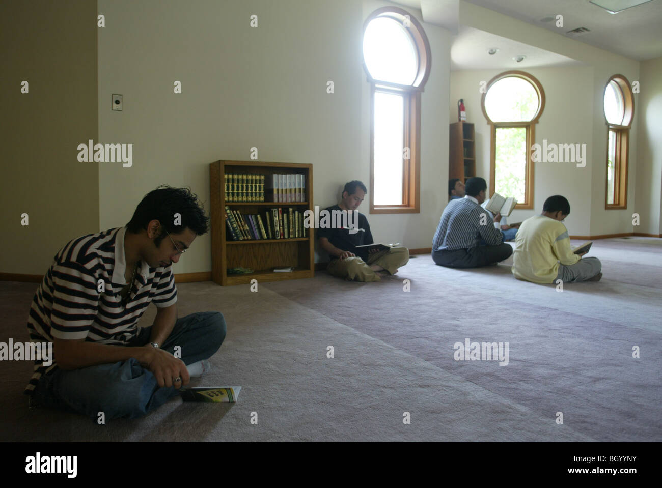 Friday prayers at the Bloomington Islamic Center Stock Photo - Alamy
