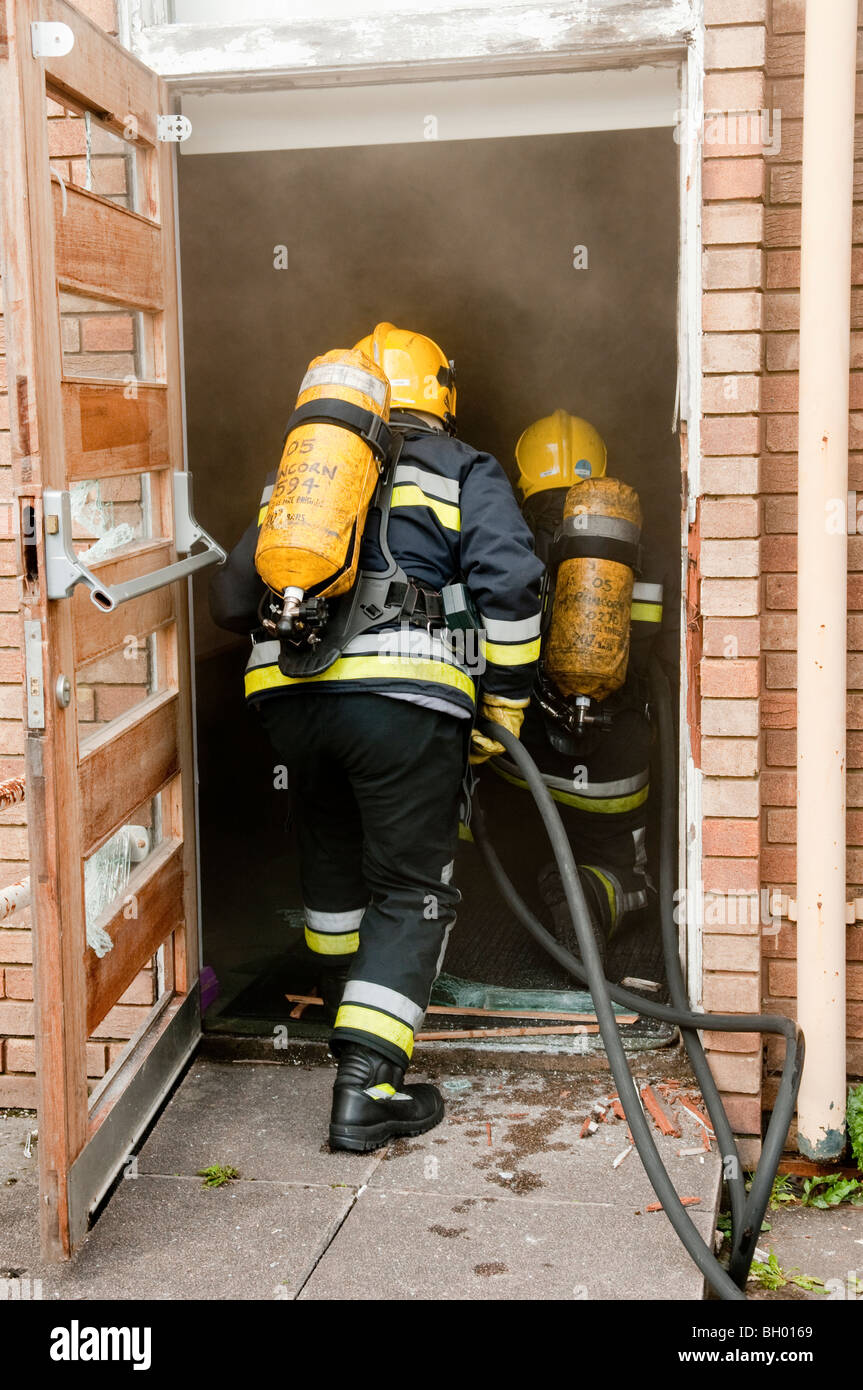 Burning school hi-res stock photography and images - Alamy