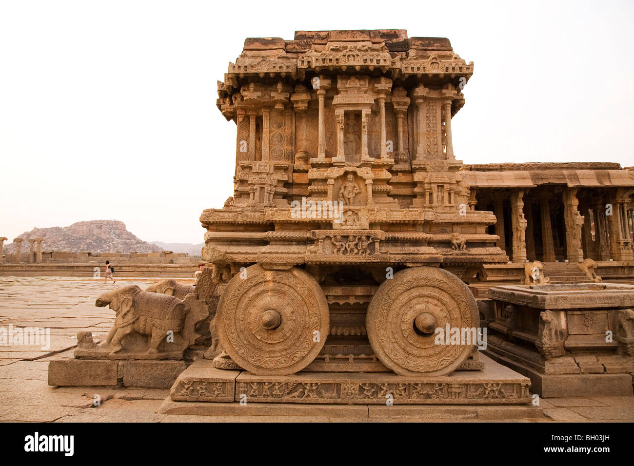 The famous Stone Chariot within the 16th century Vitthala Temple at ...