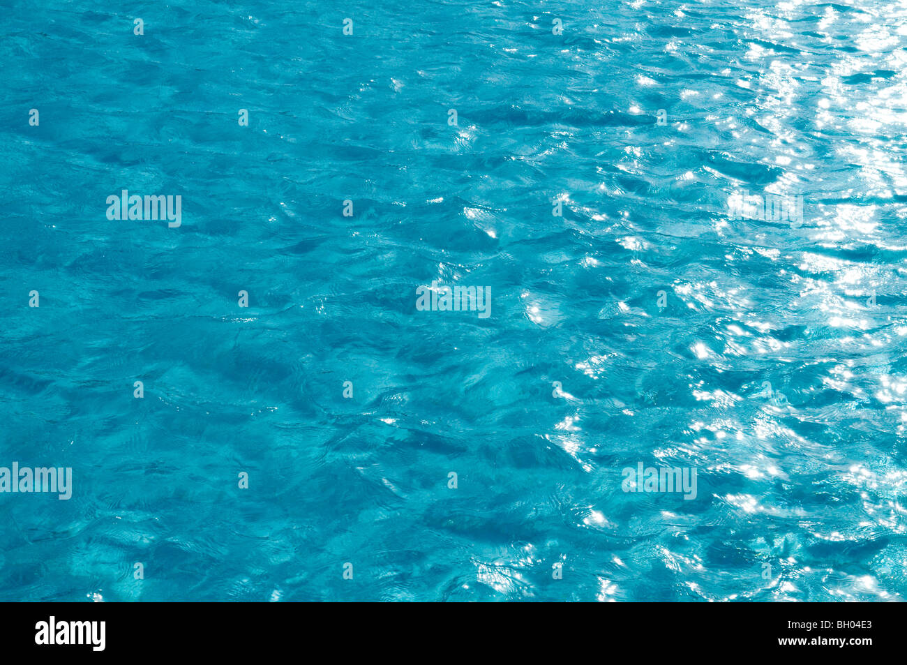 beautiful clear pool water reflecting Stock Photo - Alamy