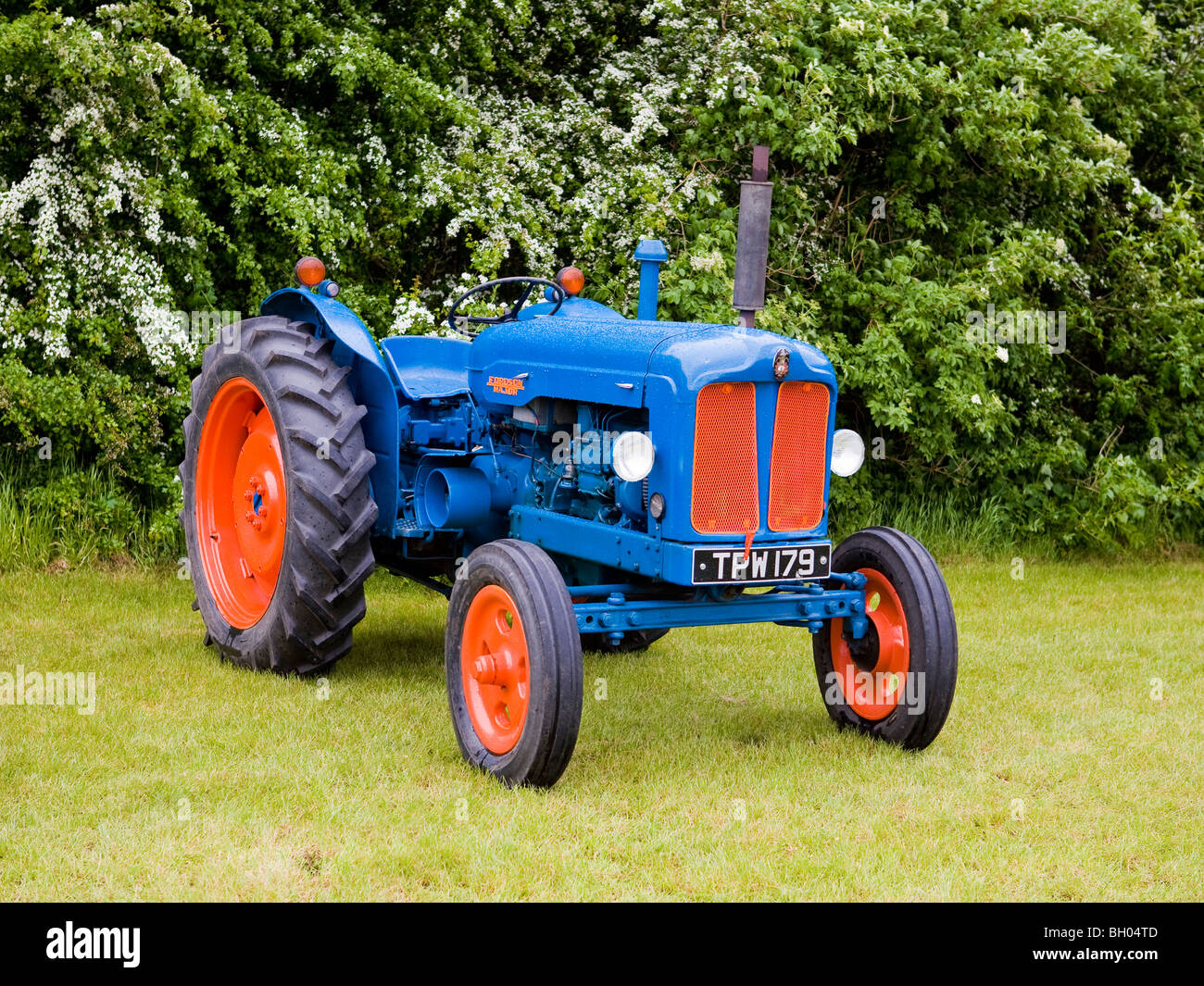 1940s tractor hi-res stock photography and images - Alamy
