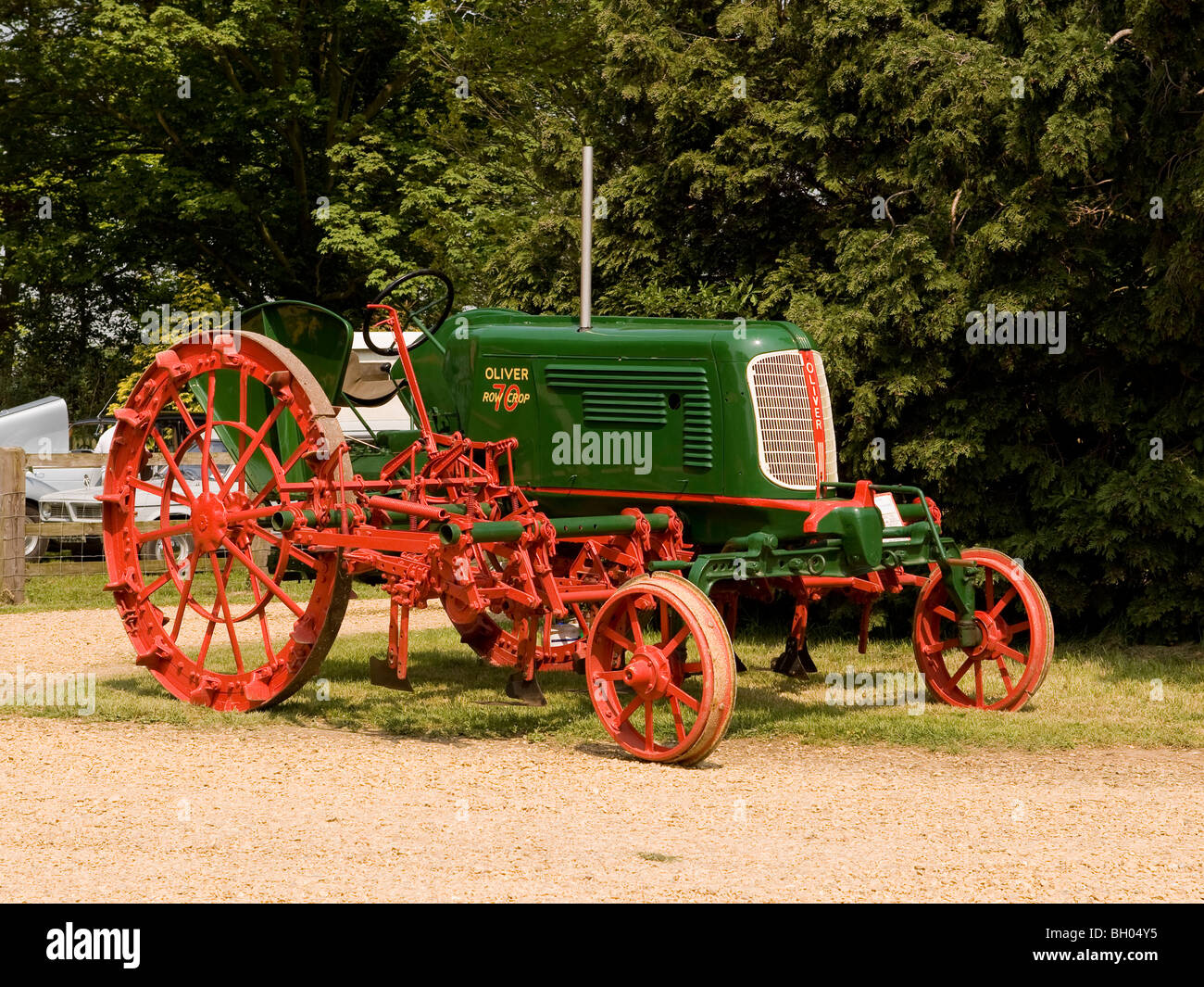 Row crop tractor hi-res stock photography and images - Alamy