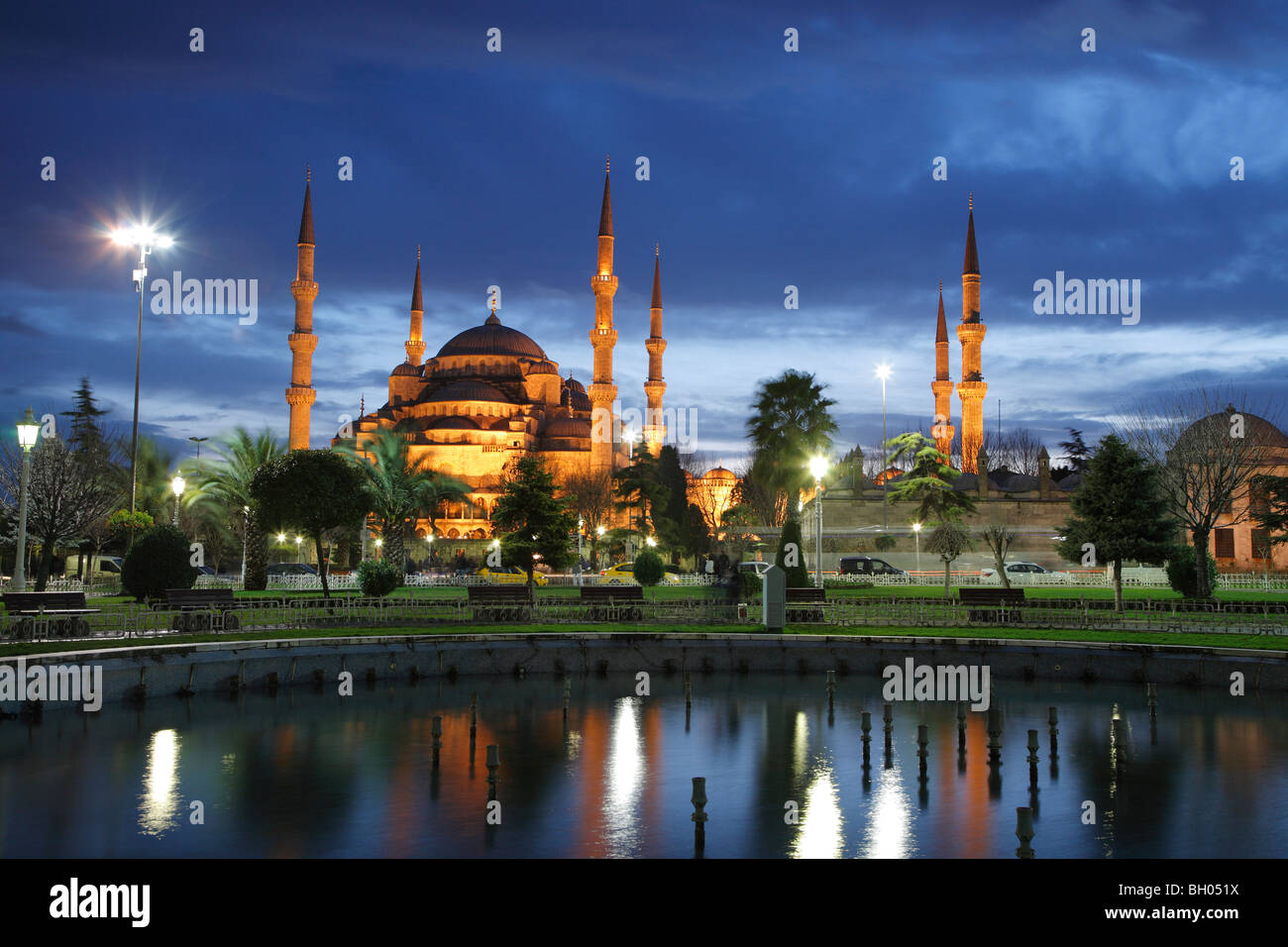 Blue mosque istanbul hi-res stock photography and images - Alamy