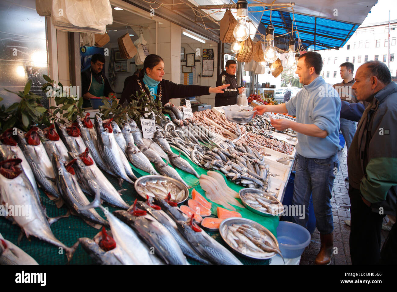 Seafood in istanbul hi-res stock photography and images - Alamy