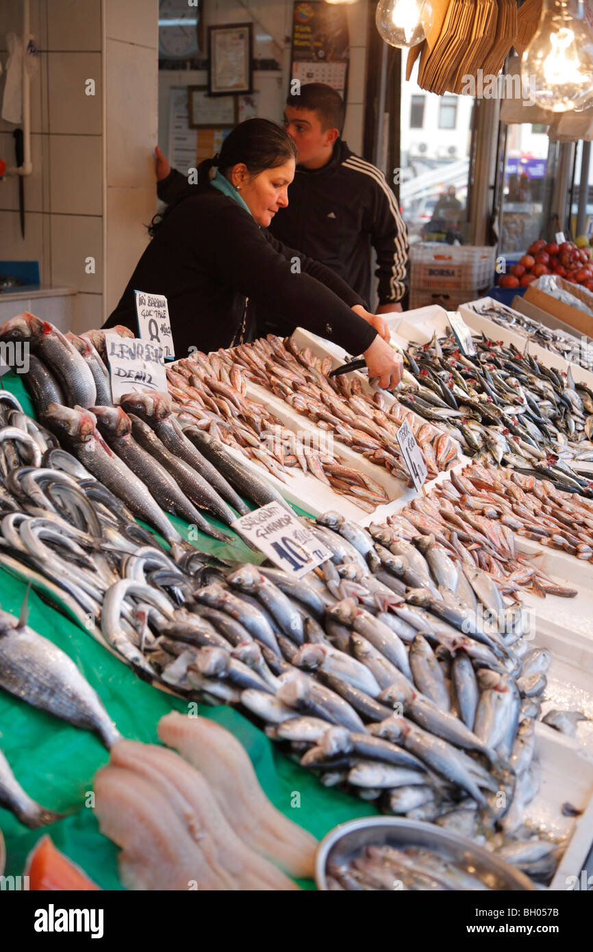 Turkish seafood market hi-res stock photography and images - Alamy