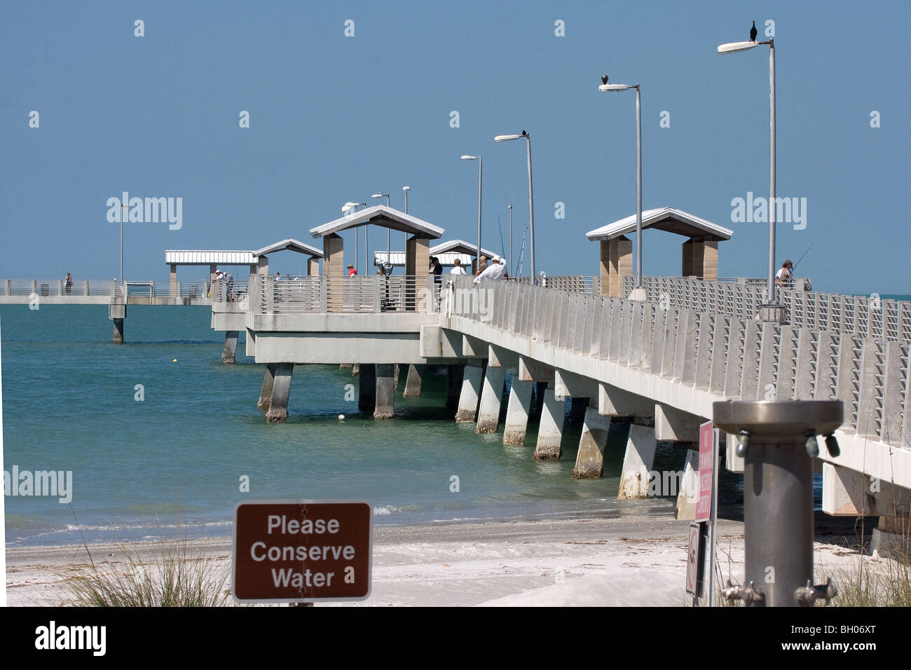 Fishing Pier Fort De Soto Florida Stock Photo - Alamy