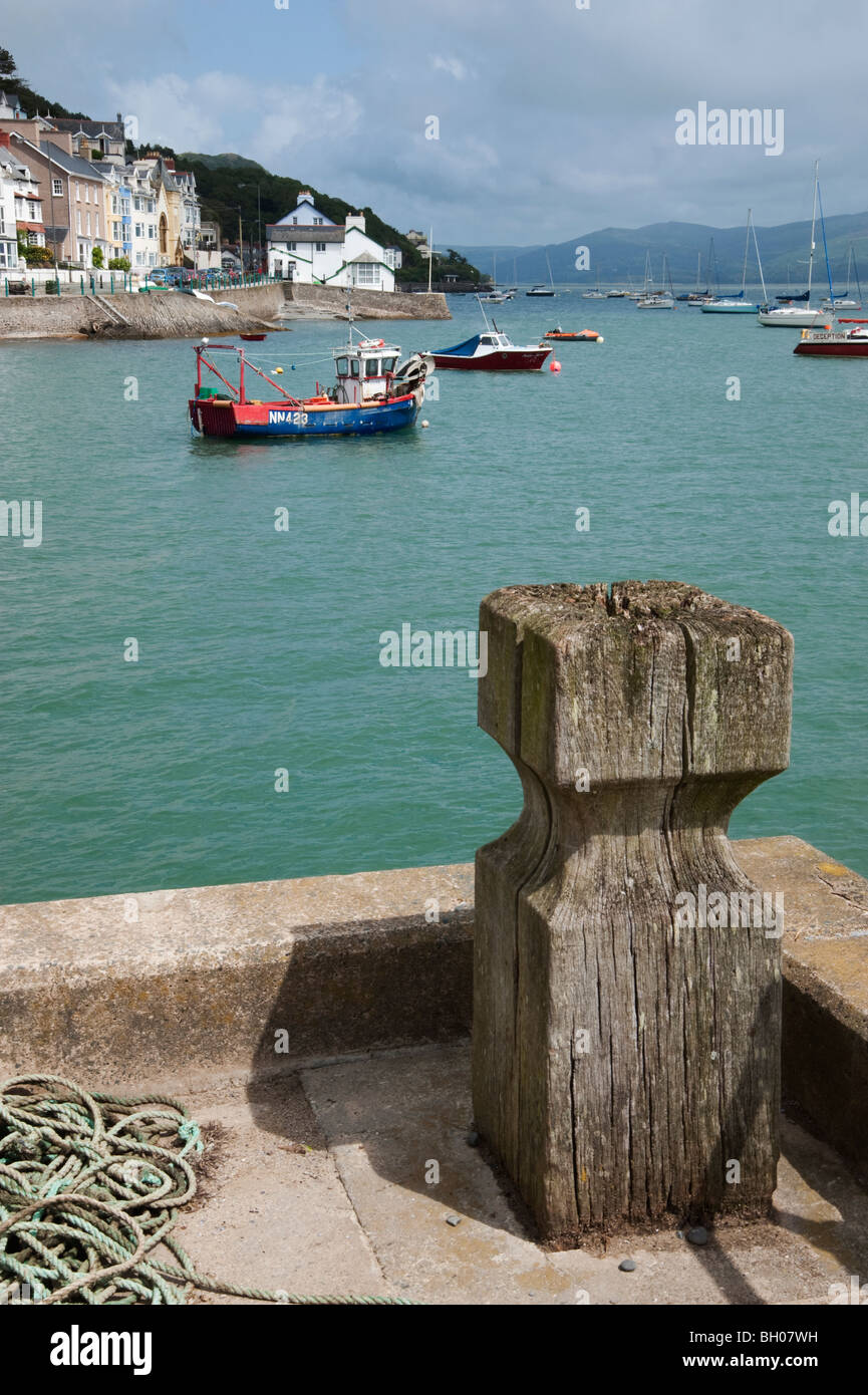 Boat mooring post hi-res stock photography and images - Alamy