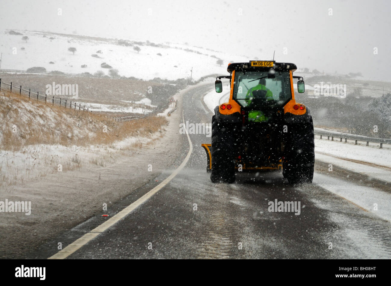 a snow plough on the A30 at bodmin moor in cornwall,uk Stock Photo - Alamy