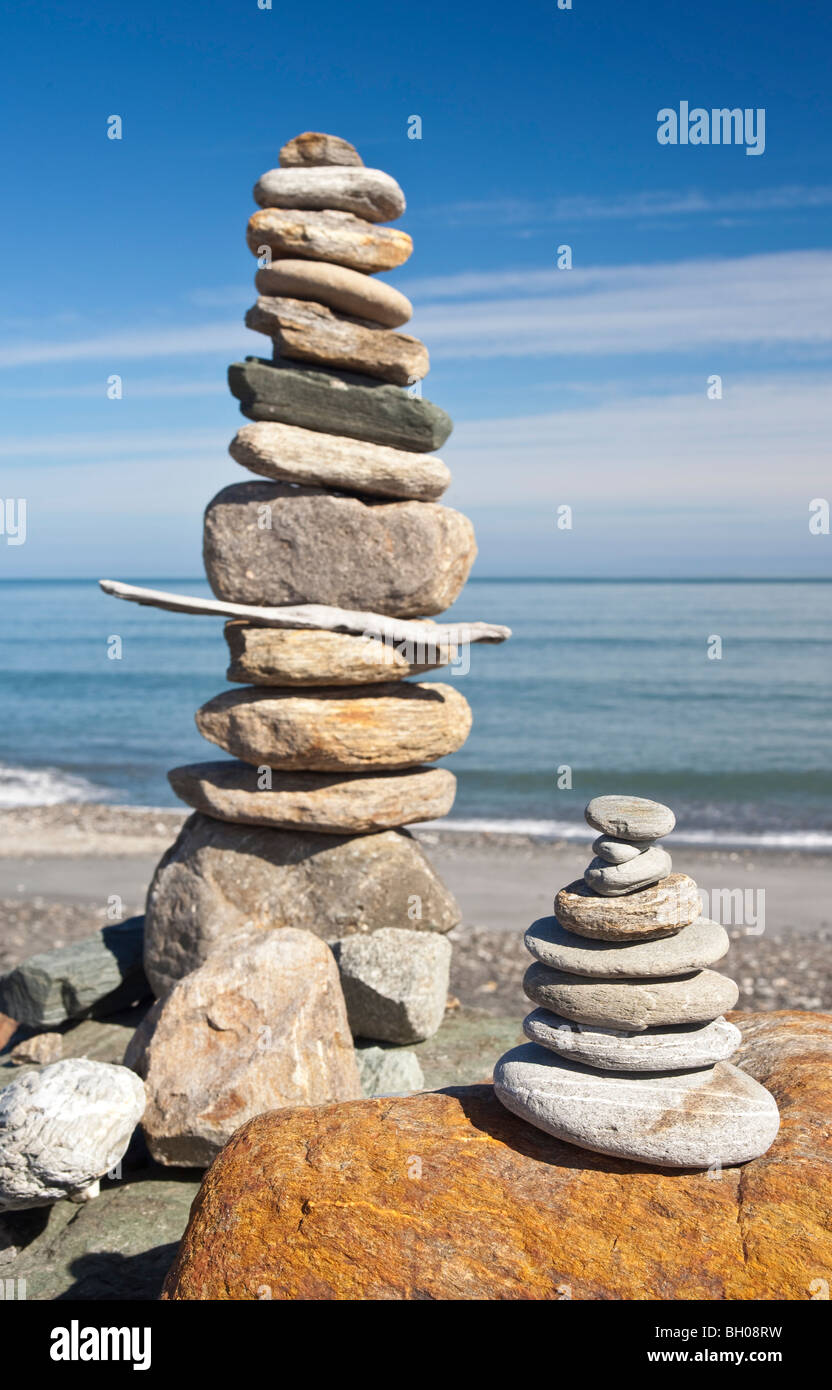 Symbol of cairns hi-res stock photography and images - Alamy