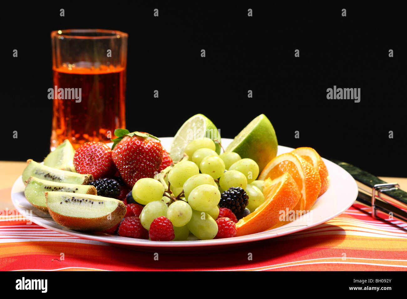 Fruit plate hi-res stock photography and images - Alamy